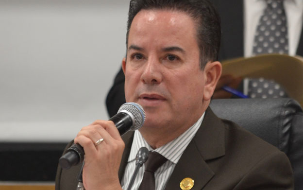 Benjamín Medrano aclara controversia sobre hijos de madres solteras ...