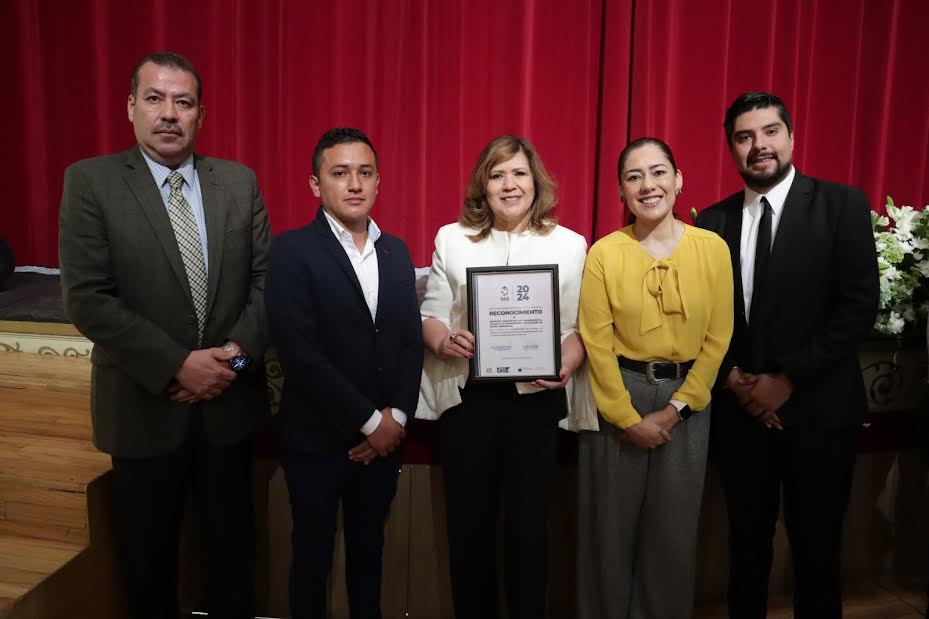 Recibe IZAI reconocimiento por implementación del Sistema Institucional ...