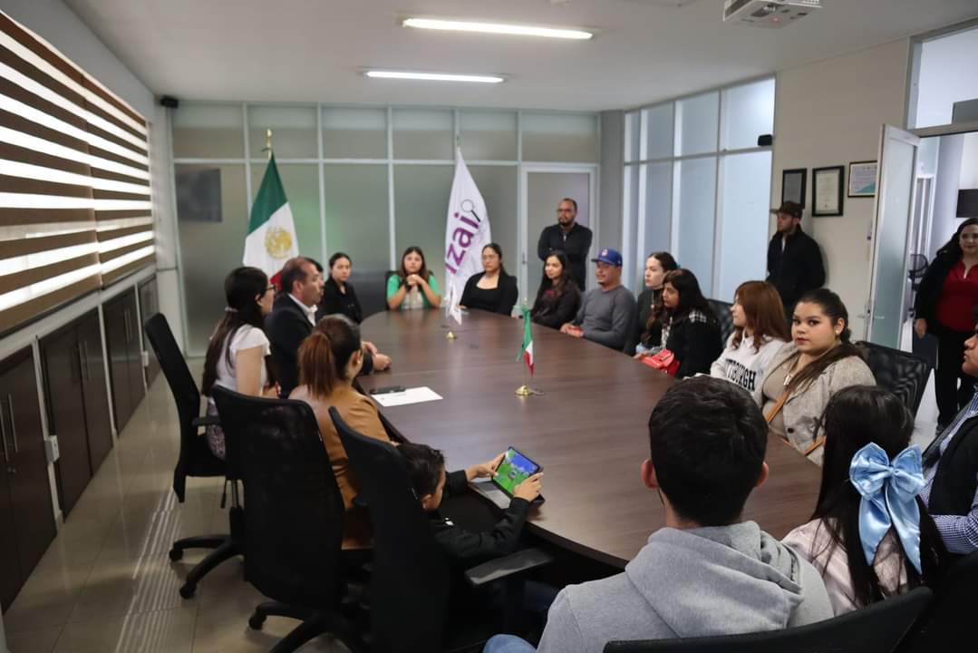 Invita IZAI a jóvenes a mesa de diálogo sobre privacidad y redes ...