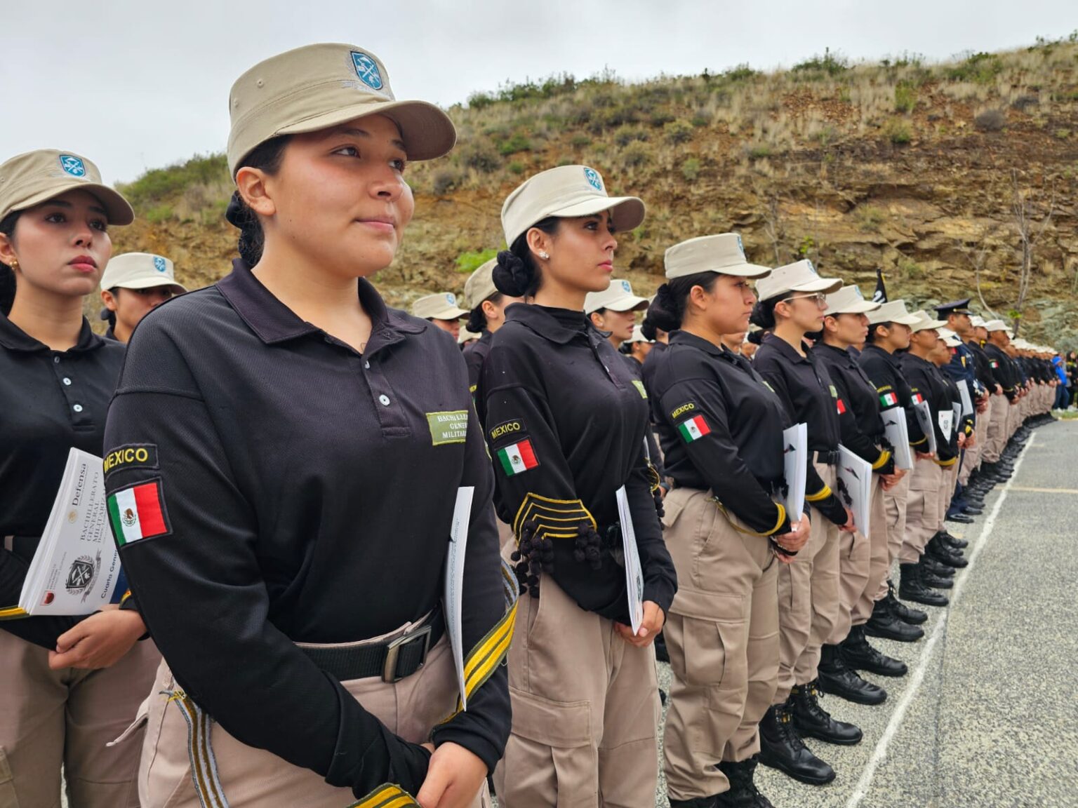 Se gradúan 115 jóvenes del Bachillerato General Militarizado ...